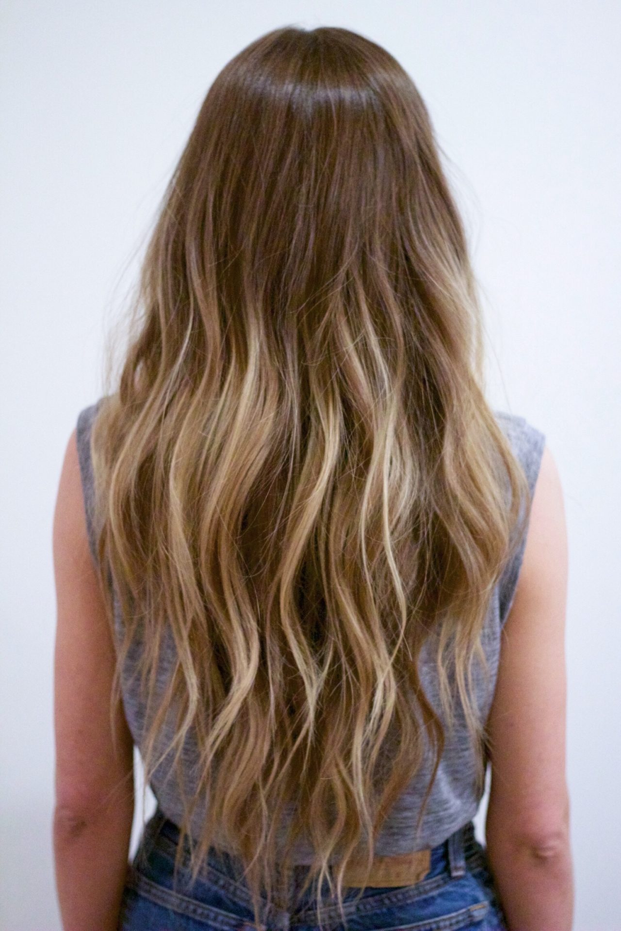 Amber Blonde Lived-in Color... - Johnny Ramirez